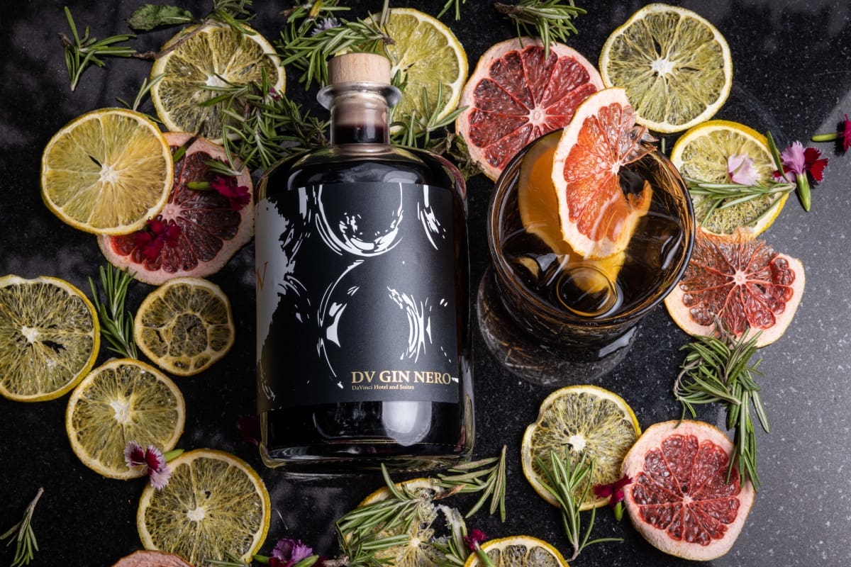 First of its kind black gin makes its debut to Joburg - Hello Lifestyle ...